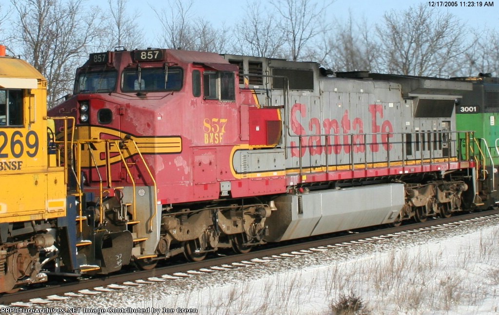 BNSF 857